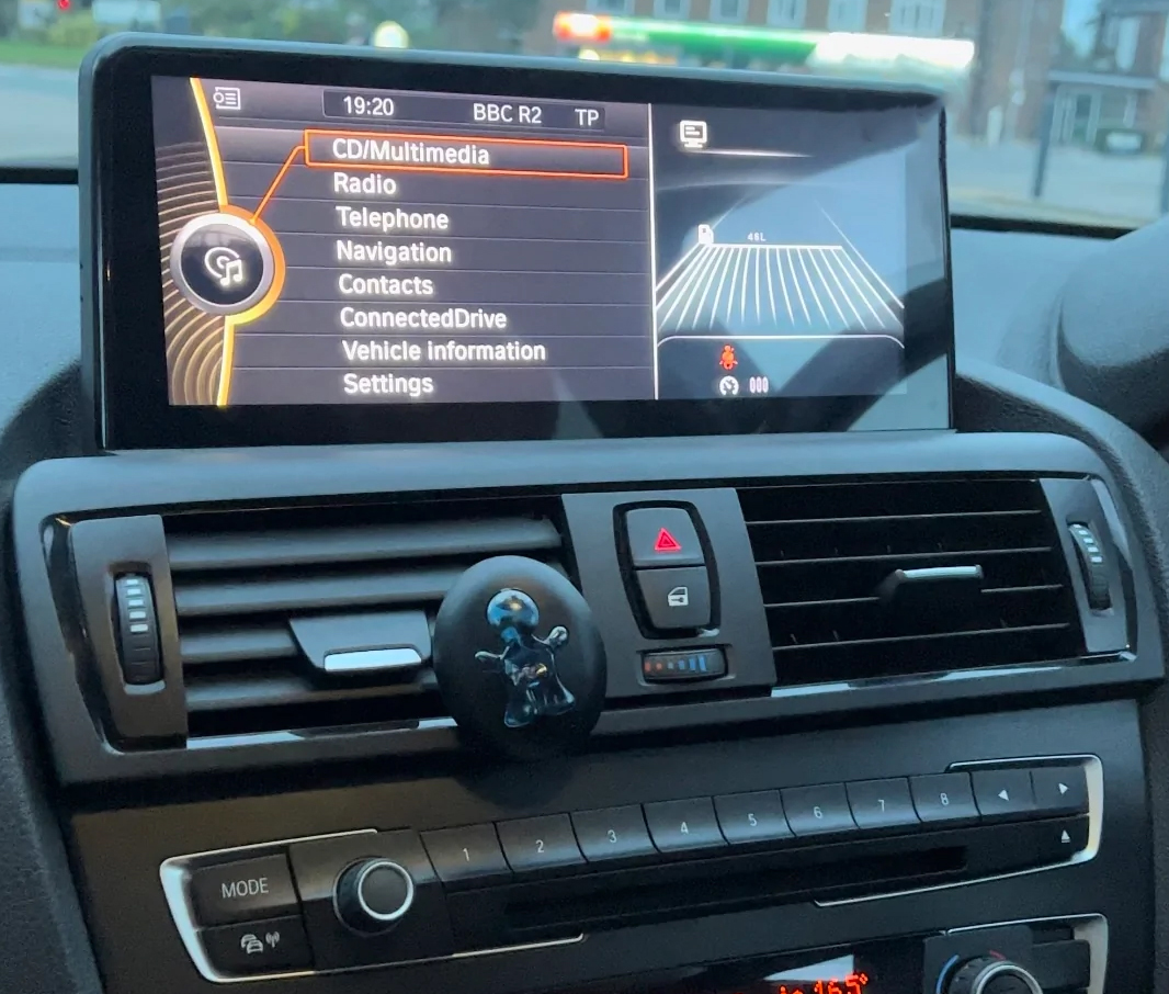 Autoradio Android Auto CarPlay BMW - Navigation GPS intégrée